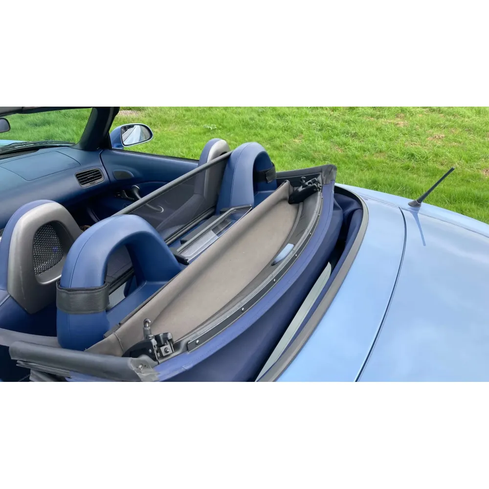 Wind deflector for Honda S2000 (1999-2009) | Wind-deflectors.com